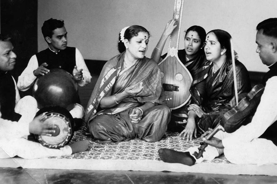 MS & RADHA: Saga of Steadfast Devotion – Contemporology